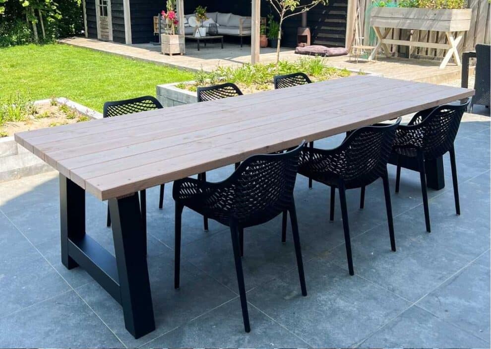 Tuintafel Amber | A poten staal | Douglas Hout