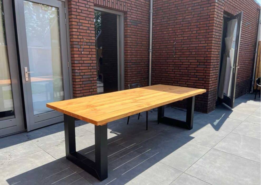 Tuintafel Una | U Poten Staal | Douglas Hout
